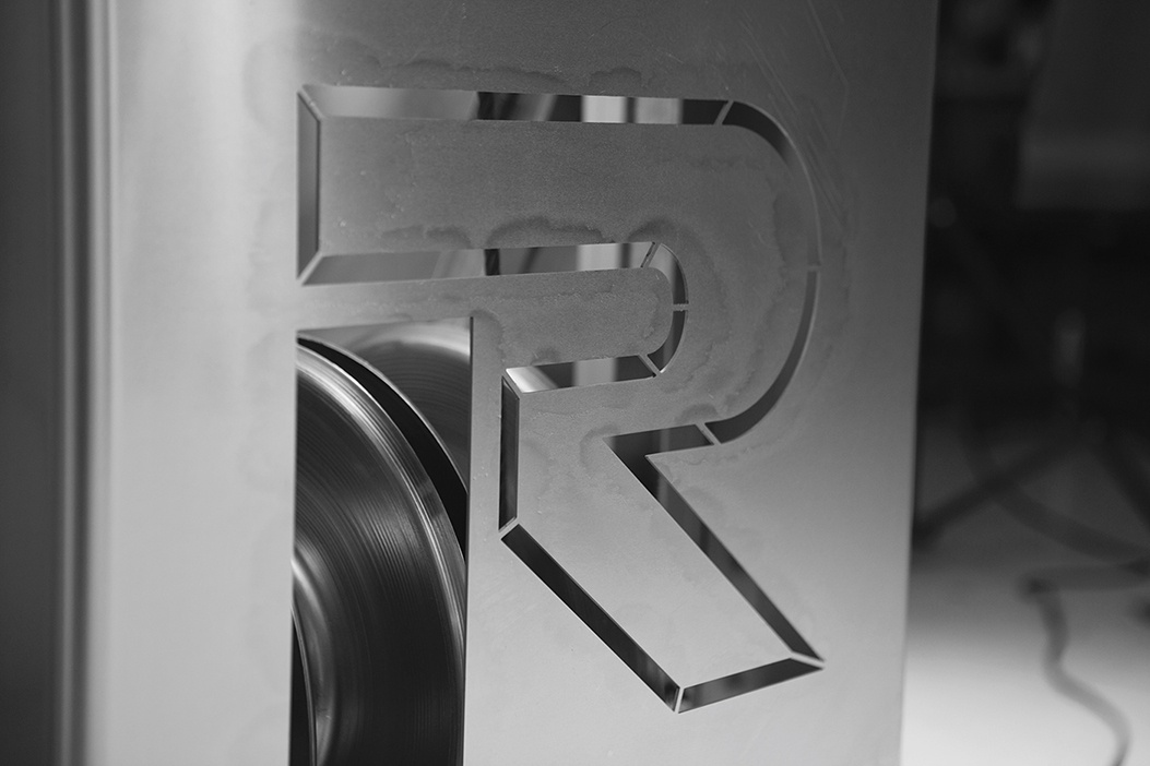 Rostek - Contact Us by phone or send us a message