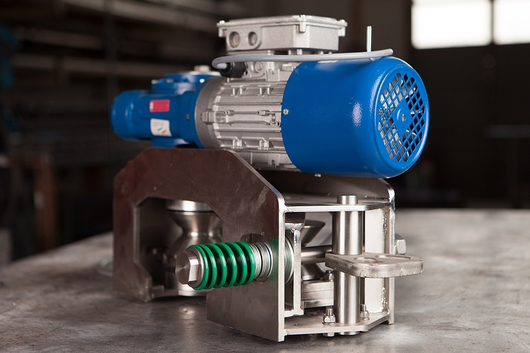 Suspended Platforms, monorails and gantries | Rostek